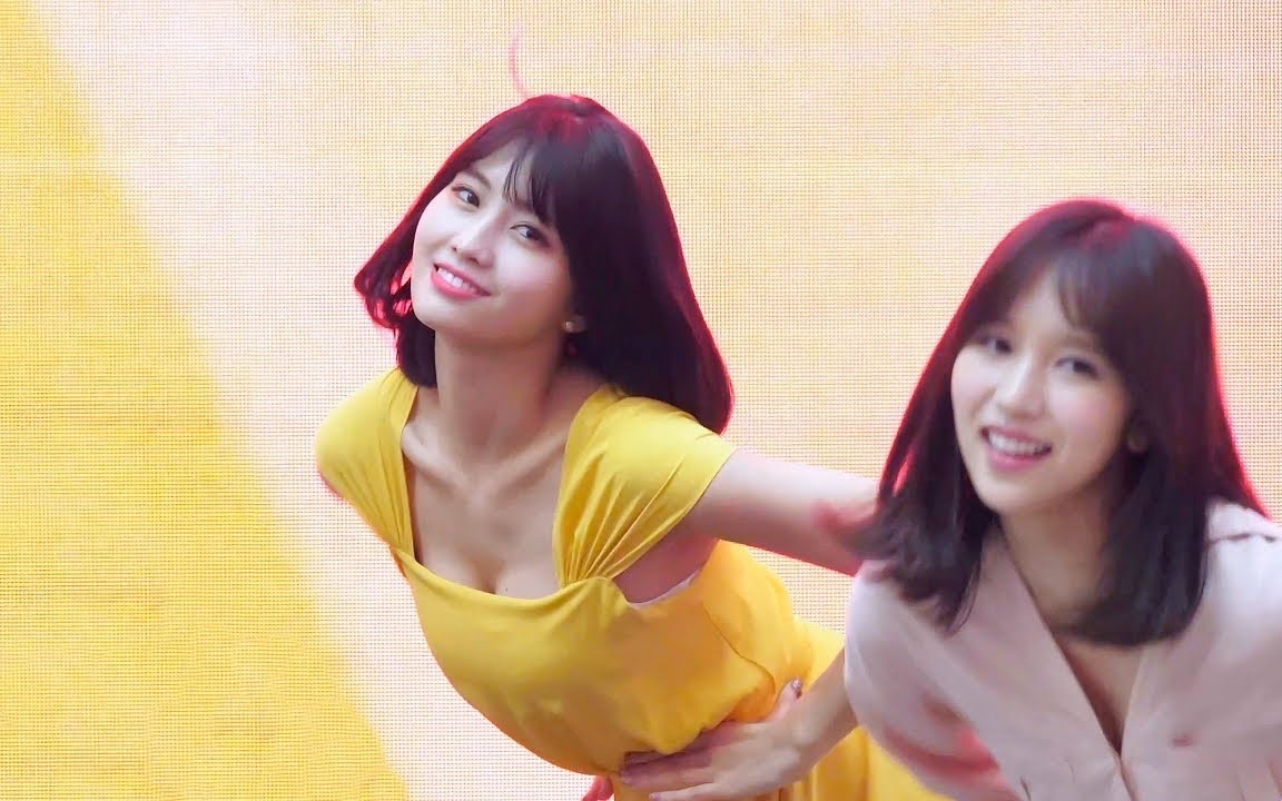 [ 4K ] TWICE (MOMO) - What is Love? 180429_哔哩哔哩_bilibili