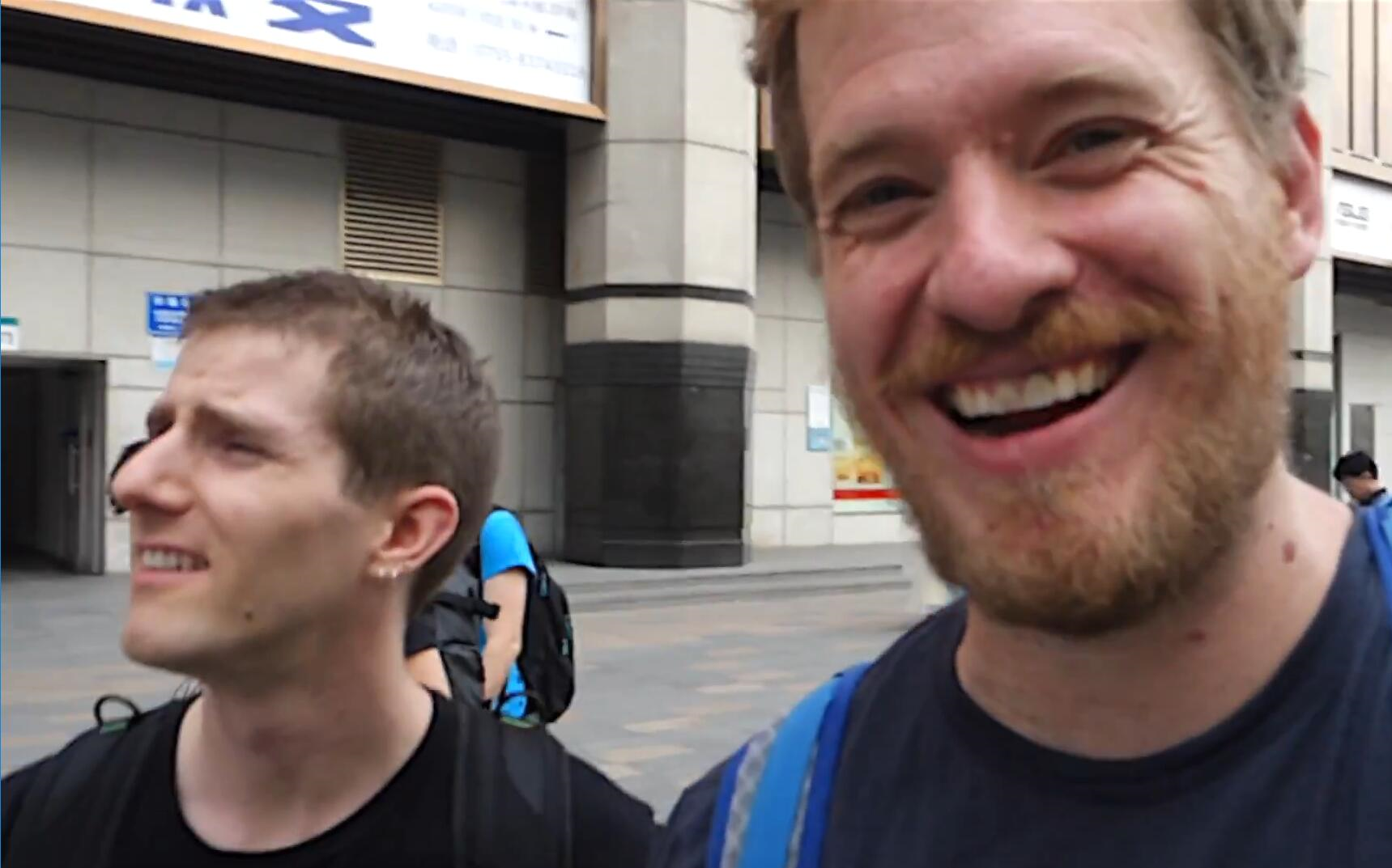 【Strange Parts视角】和Linus Tech Tips一起逛华强北+装机【中文弹幕字幕】_哔哩哔哩 (゜-゜)つロ 干杯 ...