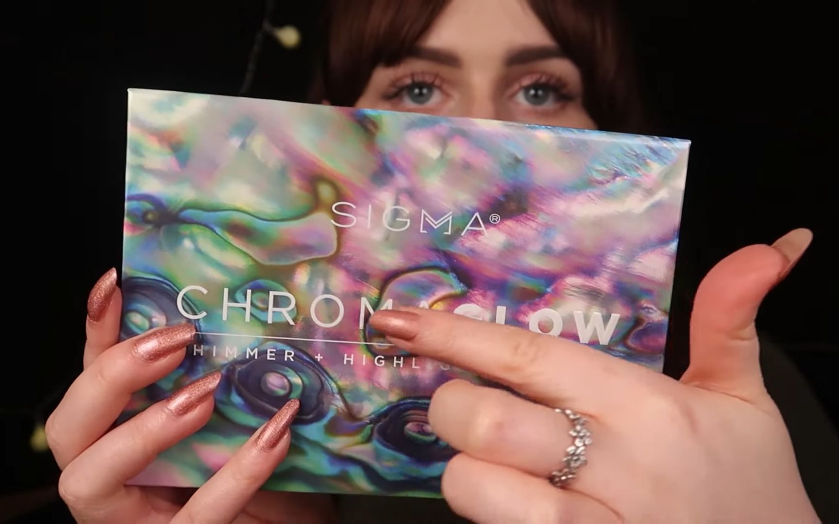 苏菲小姐姐[Sophie Michelle ASMR] Brushes and Makeup 开箱啦！_哔哩哔哩_bilibili