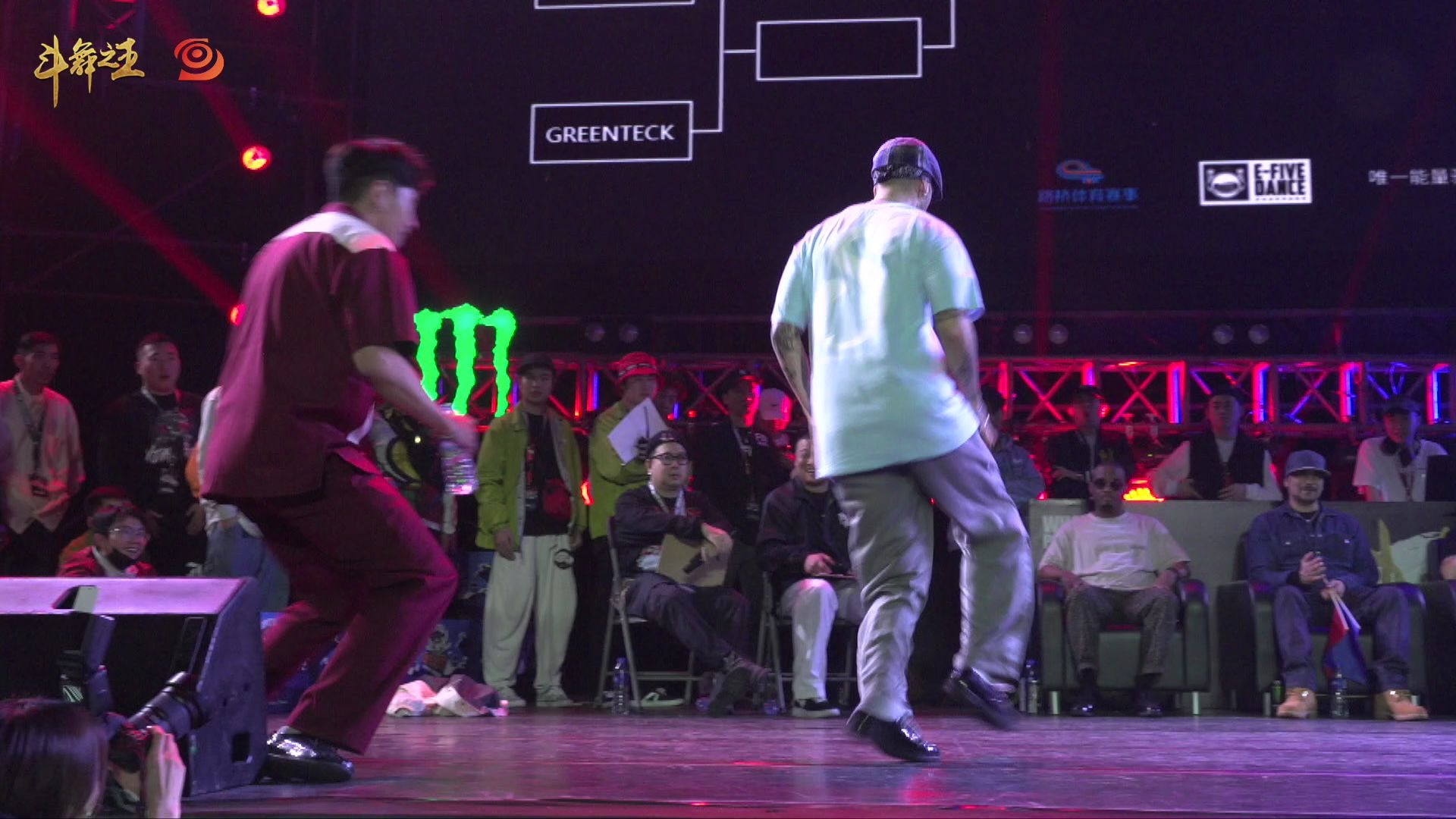 SoulBin VS Popping C｜8进4｜Who Is Popping King｜斗舞之王2019厦门_哔哩哔哩_bilibili