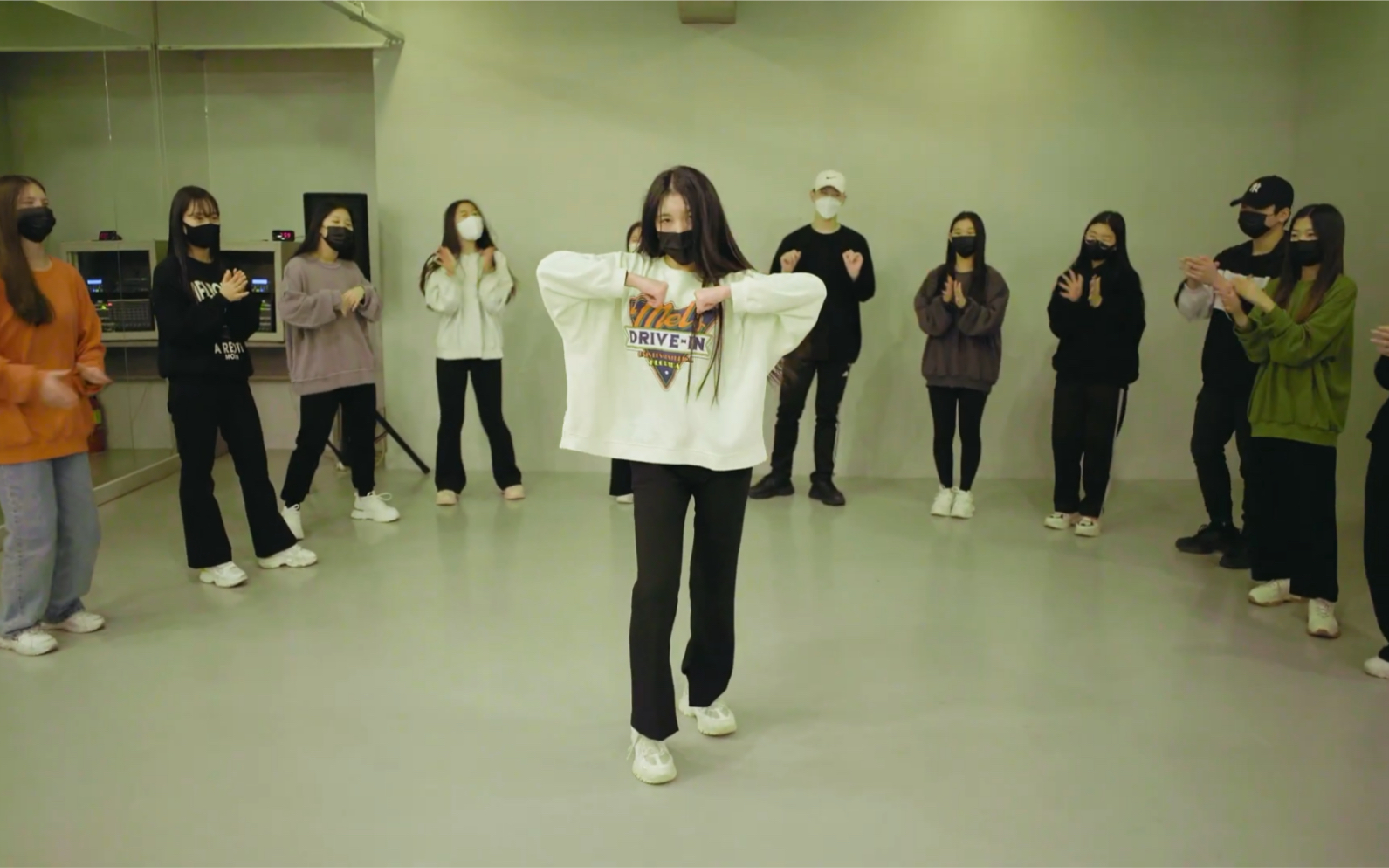 2020MBC dance itzy gidle izone练习室舞蹈Cover_哔哩哔哩_bilibili