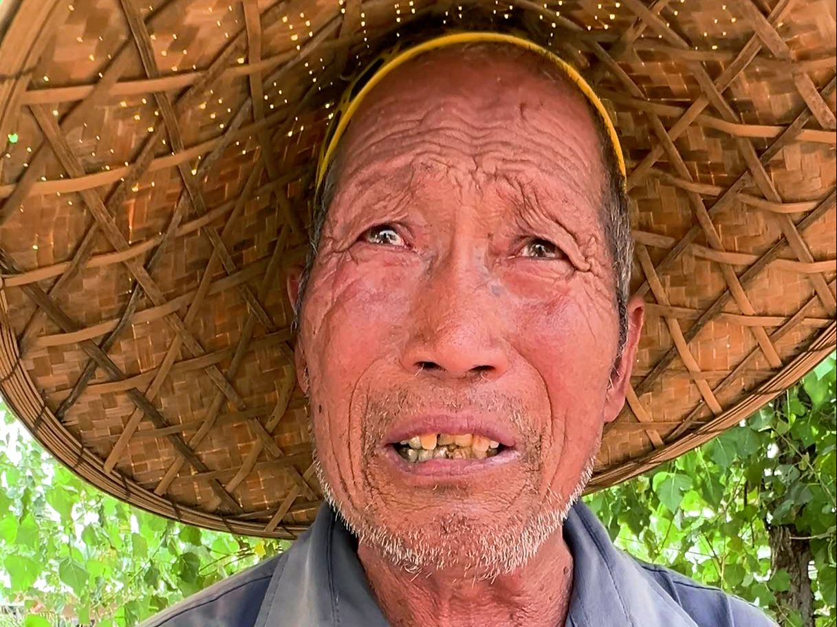 爷爷这眼神，让人看着心疼…-丰味人生HFJT-丰味人生HFJT-哔哩哔哩视频