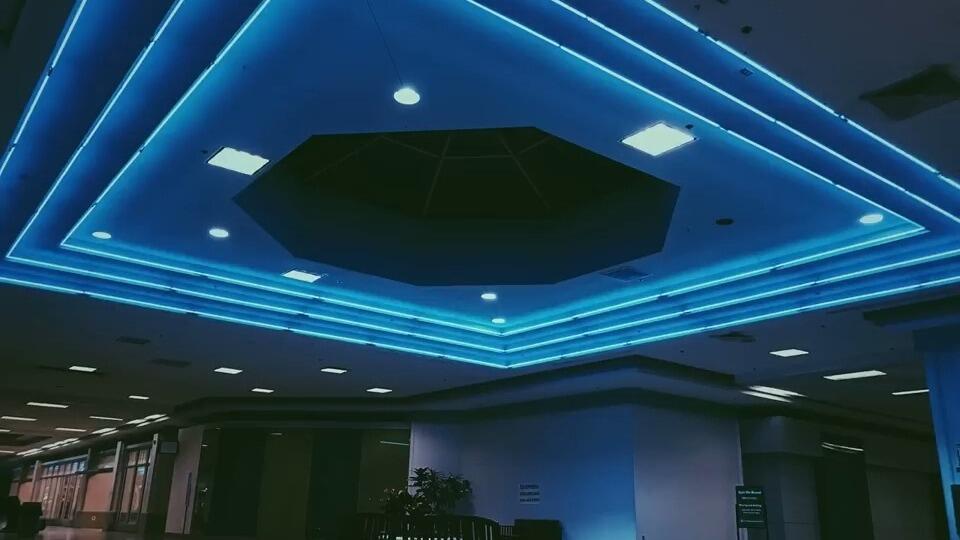 【蒸汽波/Mallsoft】尊 敬 的 顾 客 大 家 好 ， 下 面 广 播 - 哔哩哔哩