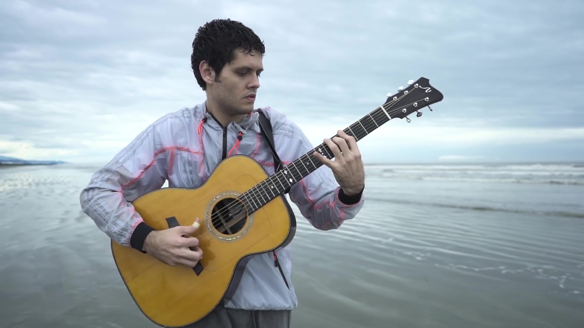 Daniel Padim - A Sky Full of Stars (ColdPlay) - Solo Guitar_哔哩哔哩_bilibili