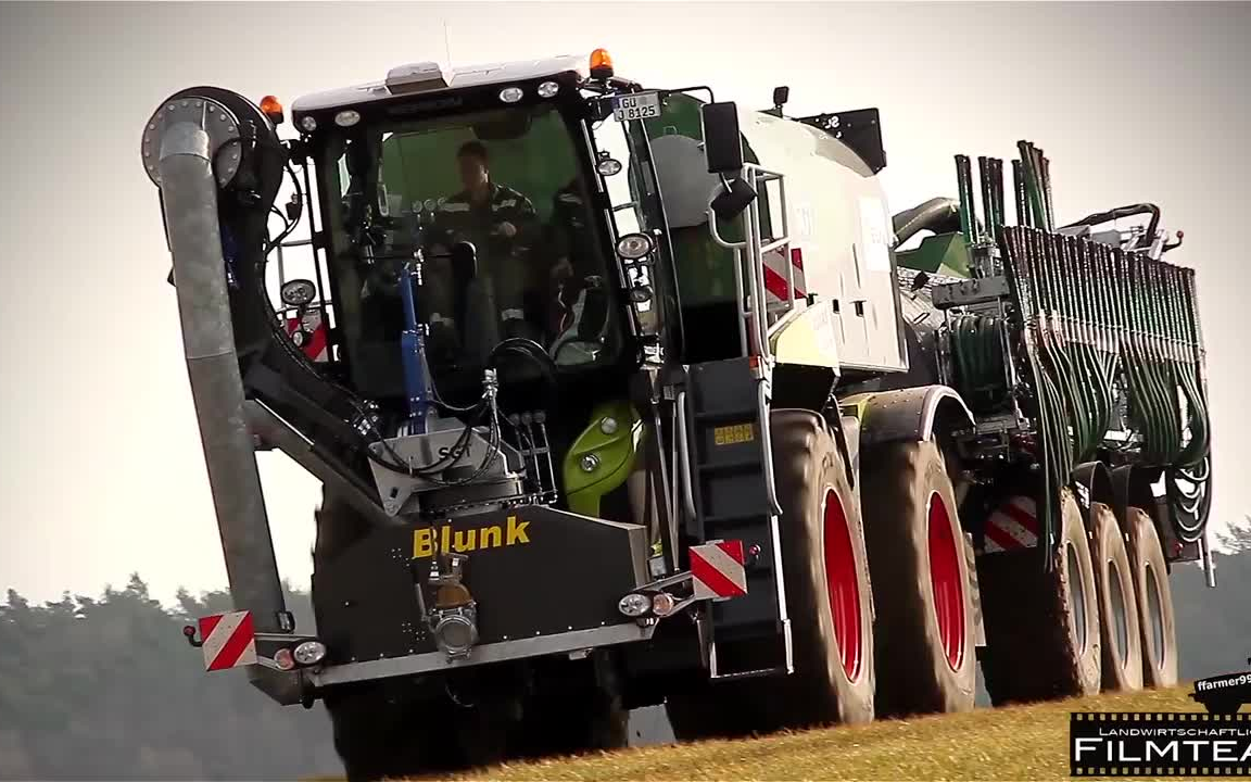 【4K】克拉斯（CLAAS）XERION 3800 TRAC VC拖拉机搭载背负式沼液罐进行有机玉米中耕、施肥作业