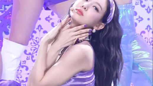 【NAYEON林娜琏 | Feel Special】FanCam @MCOUNTDOWN_2019.9.26_哔哩哔哩_bilibili