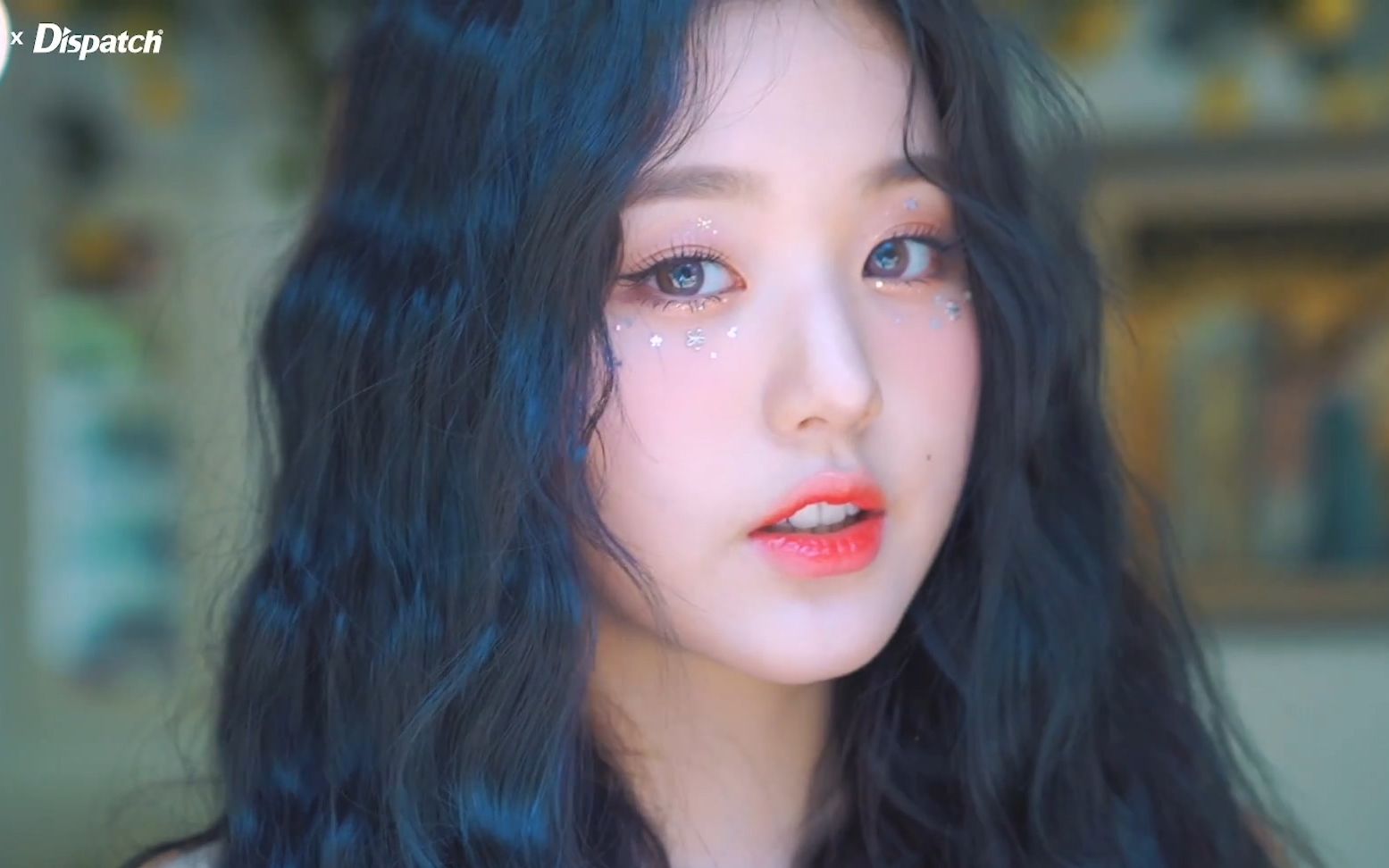 IZONE《Pretty》 夏日写真版 - 视频下载 Video Downloader