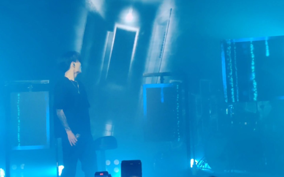 h3R3厦门巡演「还是会想你」_哔哩哔哩_bilibili