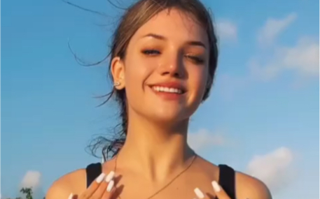 太美了 罗马尼亚小姐姐 w.bery_哔哩哔哩_bilibili