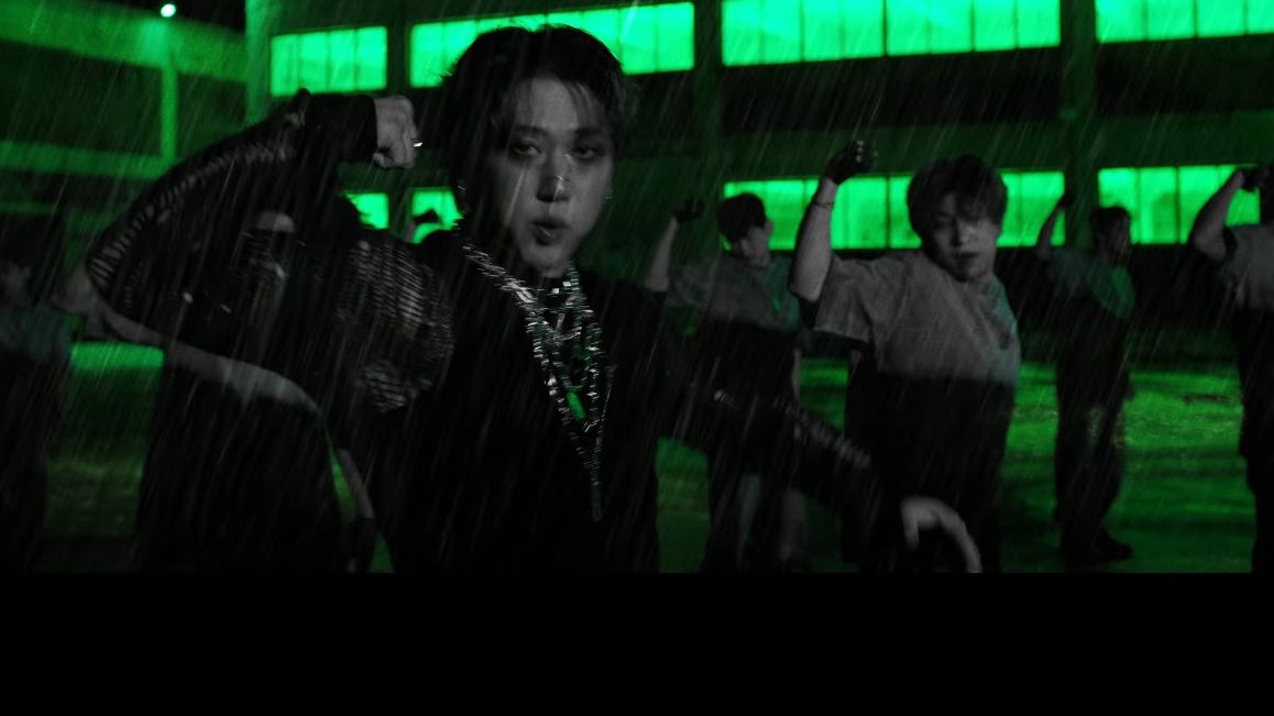 徐彰彬Solo曲ULTRA MV公开-SKZ-爱丽丝人格-idol舞台-哔哩哔哩视频