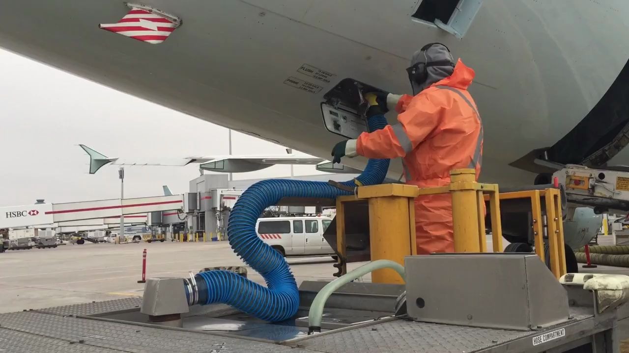 Lavatory services on a320 - 视频下载 Video Downloader