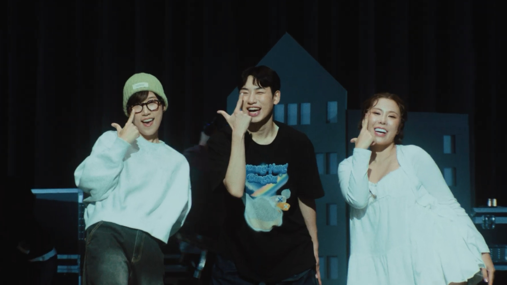 拥有最强出演阵容的混声组合jaessbee的出道mv “与你的每一个现在”-D小宇ay-k-哔哩哔哩视频