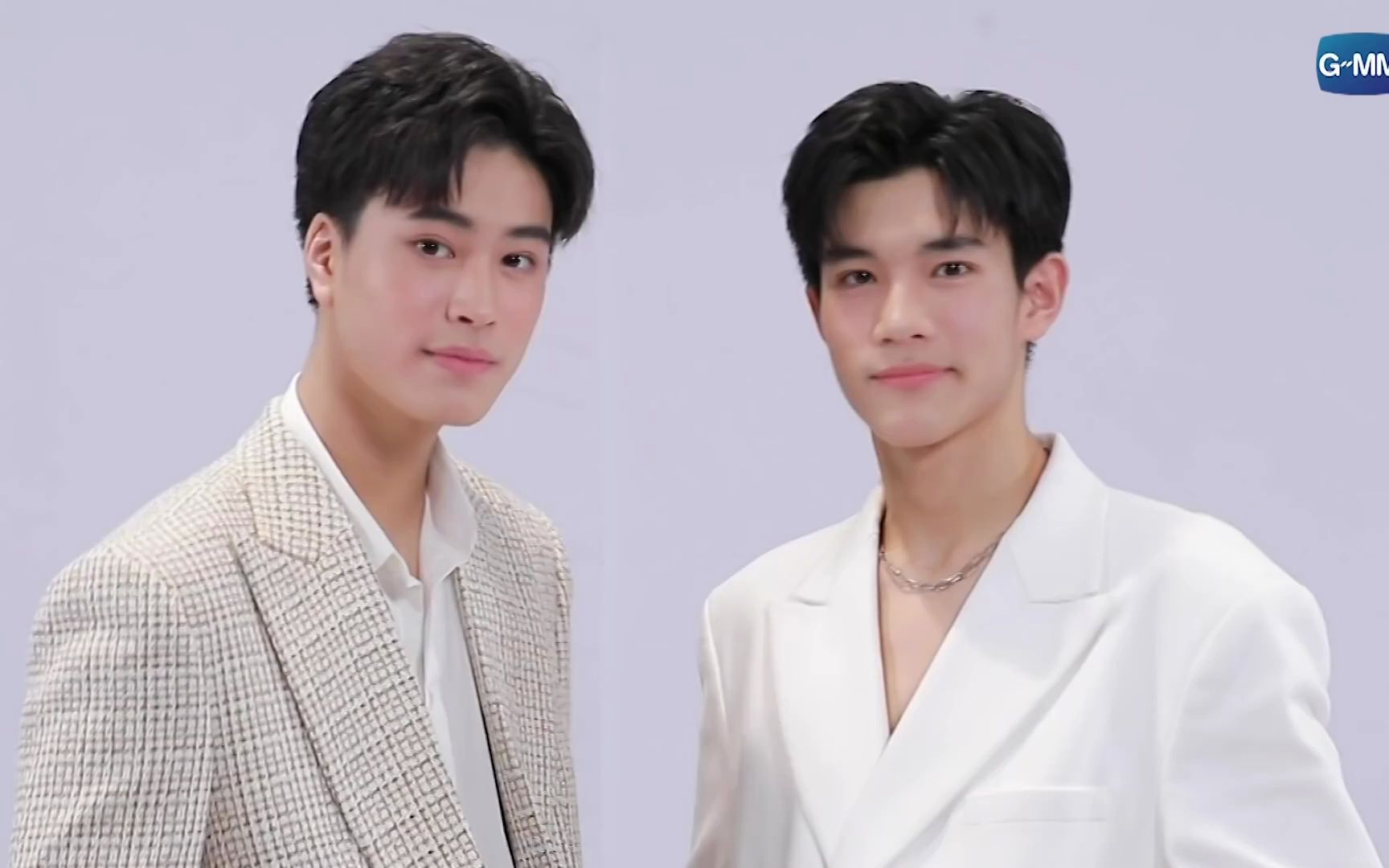 舞台上的丝丝也太吸睛了吧｜Fourth Nattawat GMM Outing