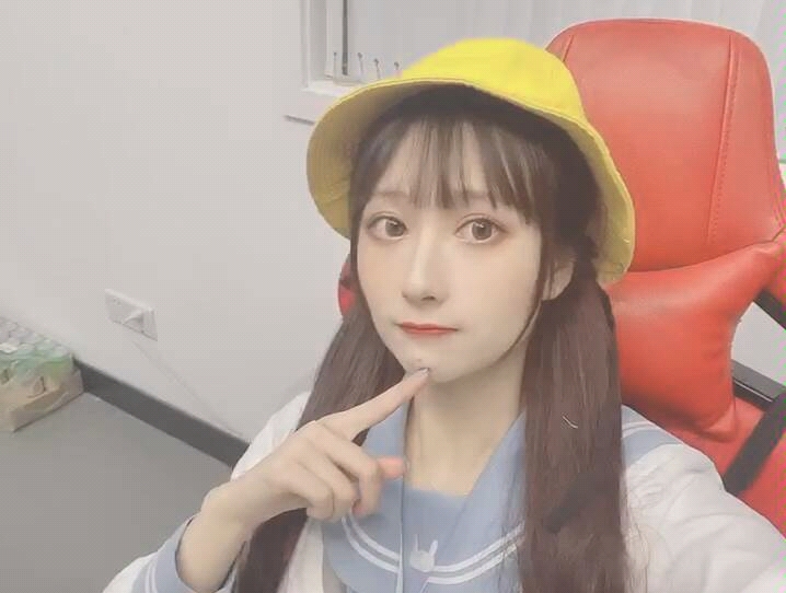 有点恶心的二刺螈_哔哩哔哩_bilibili