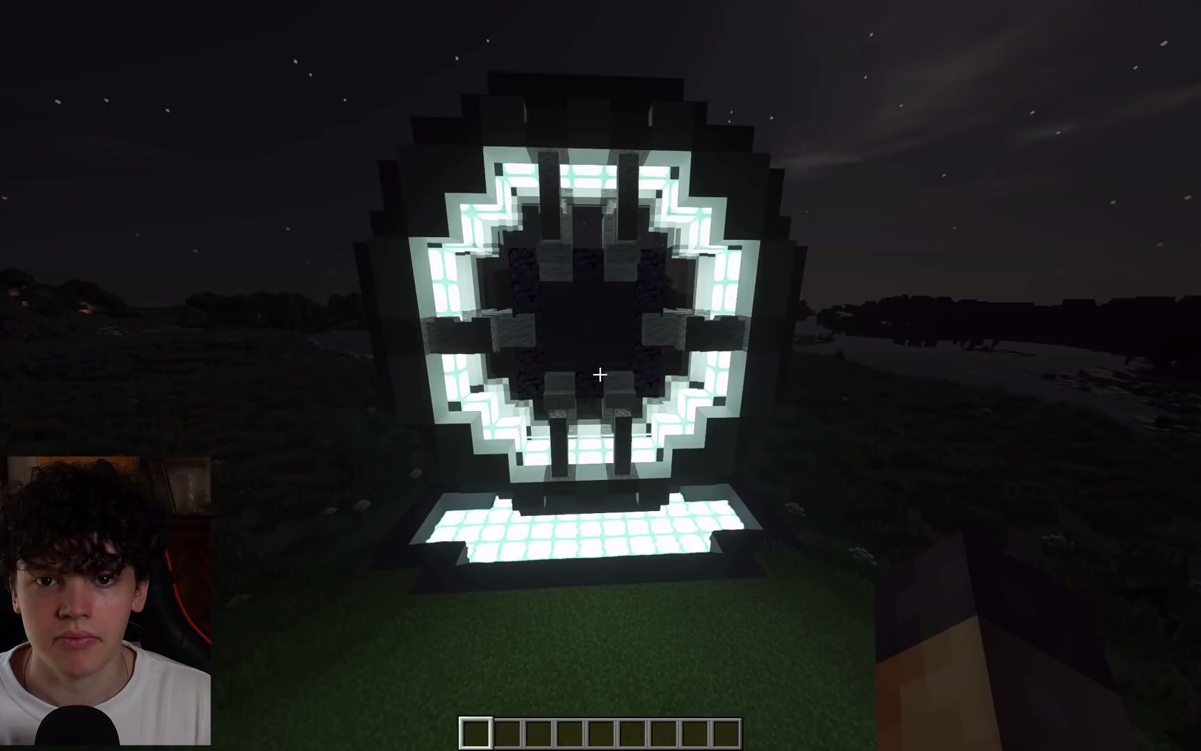 Sci-fi Nether Portal Minecraft Builds - BASIC vs INTERMEDIATE vs EXPERT ...