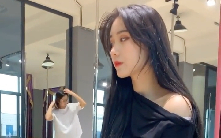 norajoy_official｜早上上班之前，给大家带来一段开胯的小舞蹈练习