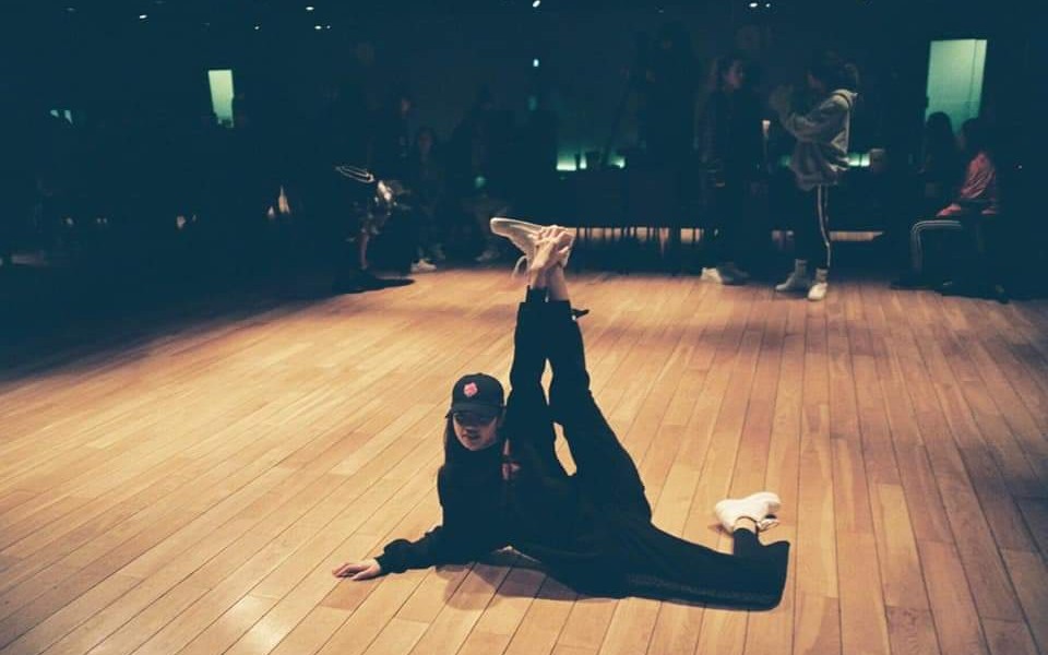 【LISA-SOLO DANCE】她来啦她来啦她又飒飒的来啦!!!!_哔哩哔哩_bilibili