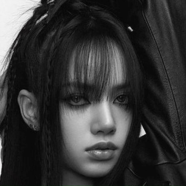 Lisa Jenny's Instagram, Twitter & Facebook on IDCrawl