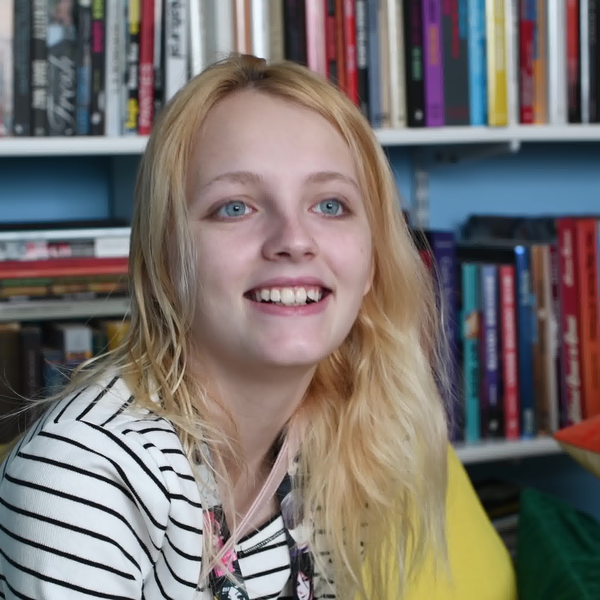 Kate Bloom's Instagram, Twitter & Facebook on IDCrawl