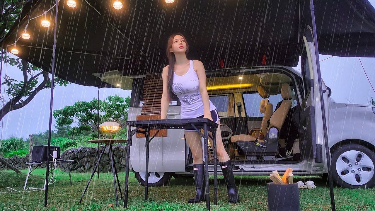 ☔️ 下雨天在家门前汽车露营 |辣炖牛蹄配马格利酒-쏘베리Ssoberry-쏘베리Ssoberry-哔哩哔哩视频