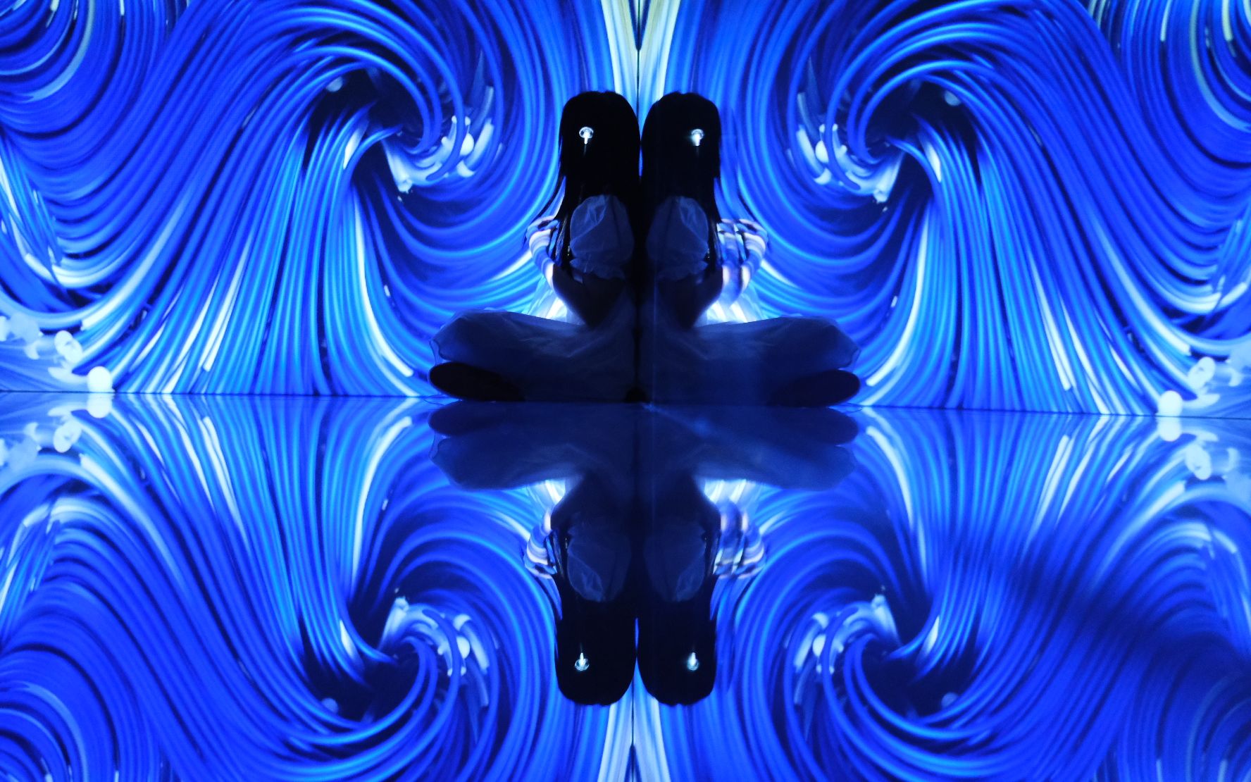 M-TANG沉浸式生成艺术作品——梦的边界_哔哩哔哩_bilibili