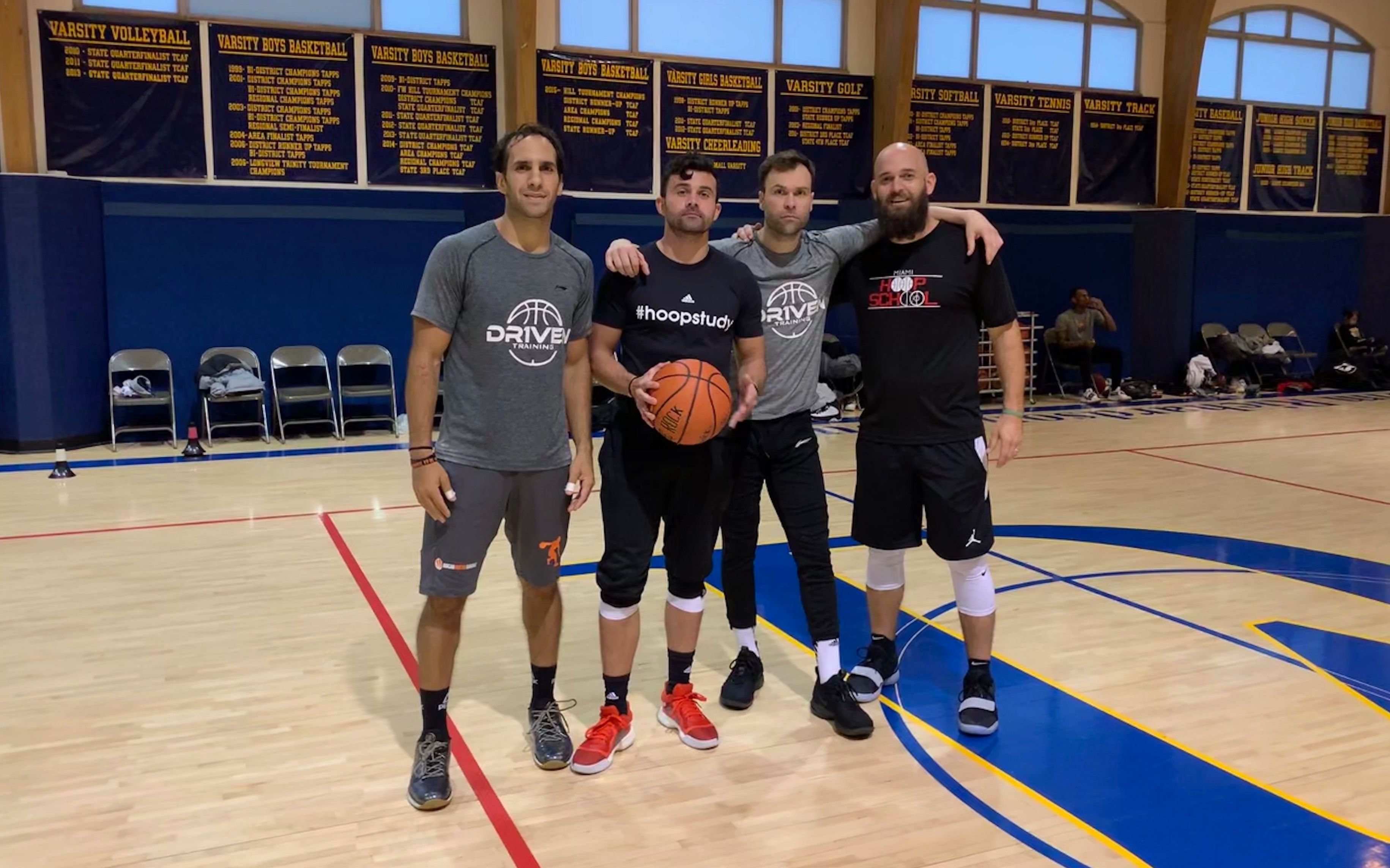 全美最强篮球训练师Tyler Relph演示野球场连招4_哔哩哔哩_bilibili