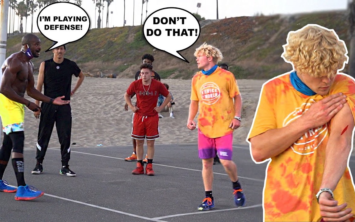 TJass遭健身小哥绊倒？这期来到LA沙滩球场打5v5球赛_哔哩哔哩_bilibili